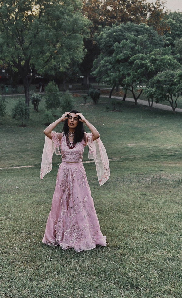 How to Choose the Right Wedding Guest Outfit - Jasmine Bains